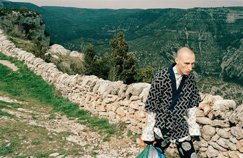 Lortolan Masses Magazine