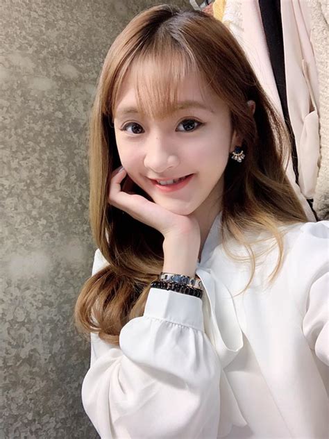 Ruby X 小鹿嚕逼 意外很喜歡今天的妝髮 ️ ️ 超美的口紅💄今年一定要收藏～～ 趕快再來逛逛挖一下新寶藏 🏻🥳🥳