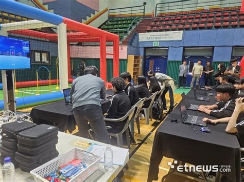 수원시 중학생 810명 대상 직진미래센터로 4차산업 미래기술 체험 전자신문