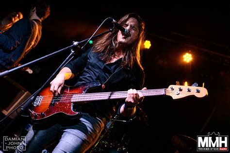 Live Review The Dust Coda Daxx And Roxane Straight For The Sun O2 Academy 3 25 9 19