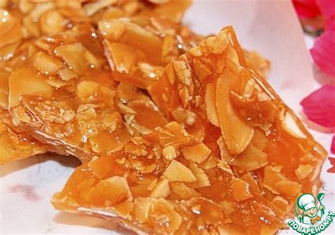 Грильяж из миндальных лепестков
