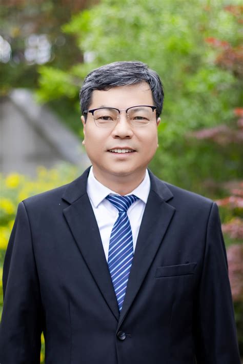 周建新个人简介商业智能与战略管理团队师资队伍工商管理学院