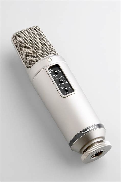Multi Pattern 1 Dual Condenser Microphone Featuring Switchable Omni