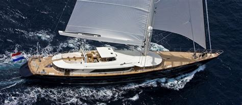 Tornado Trifft Superyacht Perini Navi „bayesian“ Sinkt Ein Toter