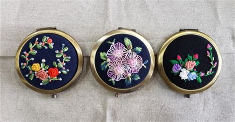 자수거울들 모음이에요~강서구 양천구 일산 김포 공항동 방화동 발산 마곡지구 서양자수 프랑스자수 리본자수 퀼트 펠트 태팅레이스 규방공예 양말인형 네이버 블로그
