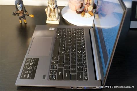 Notebook-ul ACER Swift 3 (N19H4) cu procesor i5, 8 GB de memorie RAM si ...
