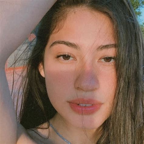 Gio🌸 Gioselyncortez • Threads Say More