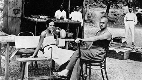 საბჭოთა ეპოქის ყველაზე დაუჯერებელი ისტორია მაიაკოვსკის სკანდალური სიყვარული