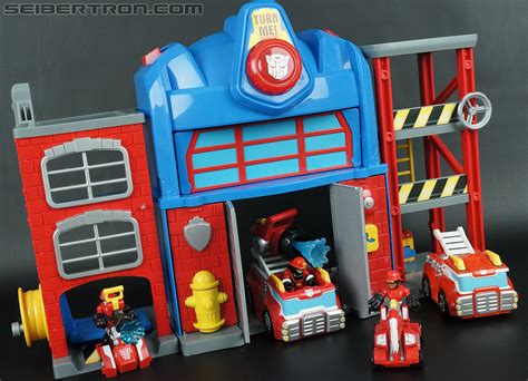 Transformers Rescue Bots Fire Station Prime Toy Gallery Image 88 Of 136