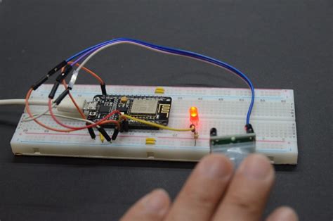 使用arduino Ide的esp8266中斷和計時器 昱詠科技