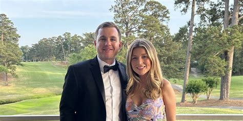 ellie gillespie and logan hammond s wedding website the knot