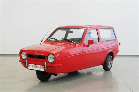 3 Wheel Cars” O T Lounge