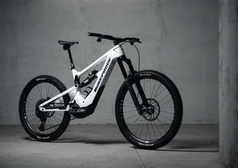 Nukeproof Megawatt Carbon Rs Il Test Della Top Di Gamma Con Motore