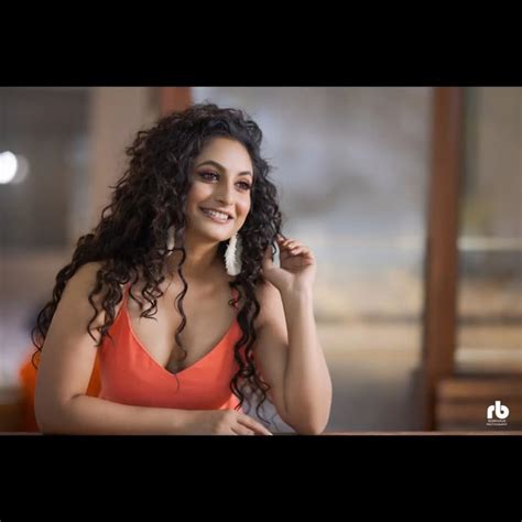 Chippy Devassy Cleaves 😋 Rmallubabes