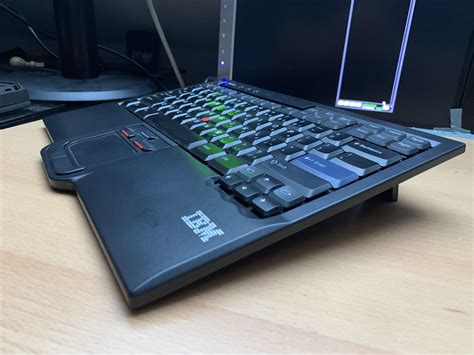 KeyboardPORN Blue And Green Standby LEDs Shining On My New IBM SK Happy That The