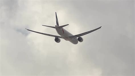 ️🇦🇪emirates Boeing 777 Takeoff View From Dubai International Airport