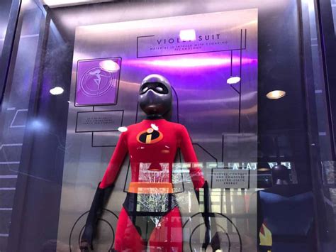 Photos Video The Edna Mode Experience Meet And Greet Opens At Disney