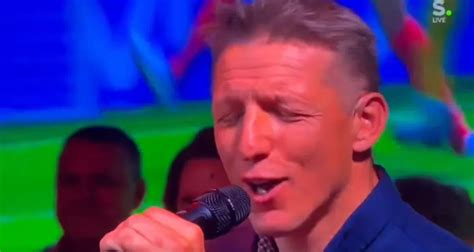 Geen Twijfels Bij Sonck Waar Moet Die Bal Naar Toe Richting Lukaku Romelu”