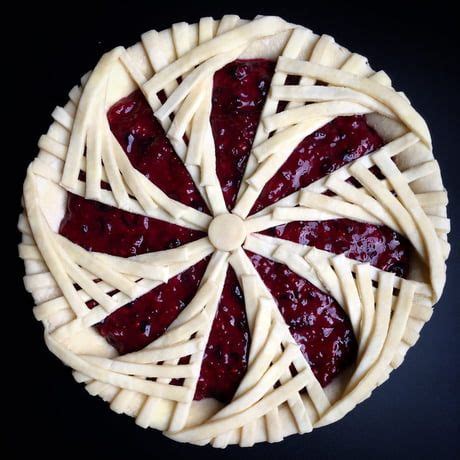 Baker Creates Geometric Pies With Mesmerizing Colors And Patterns