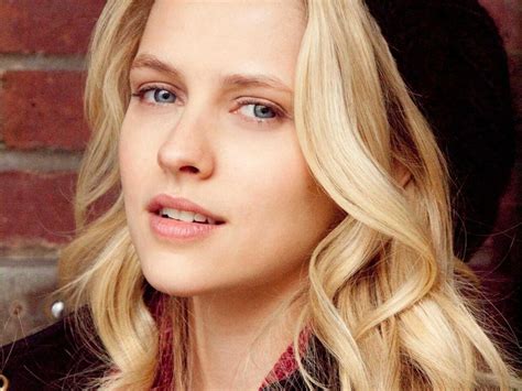 Teresa Palmer Pictures Wallpaper 1280x960 7309