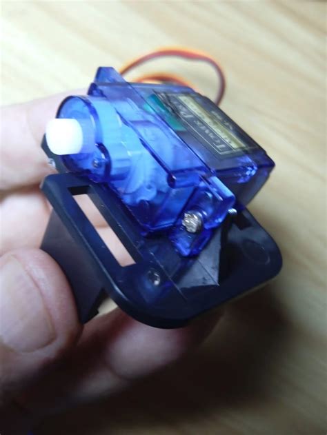 【雕爷学编程】Arduino动手做（173）---SG90舵机双轴云台模块 - 行者花雕 - 博客园