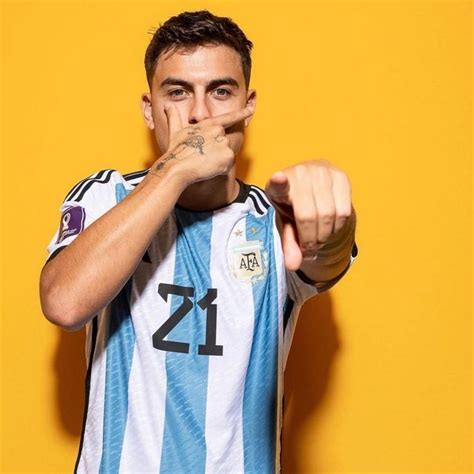 Pin On Pildun Mens Tshirts Football Players Messi Argentina