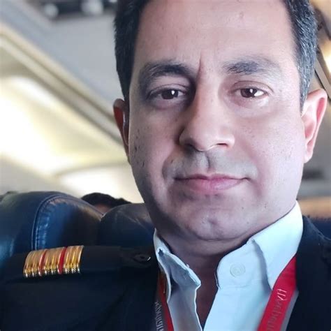 Ehsan Mahdavi B2 Line Maintenance Certifying Staff B737 Classic