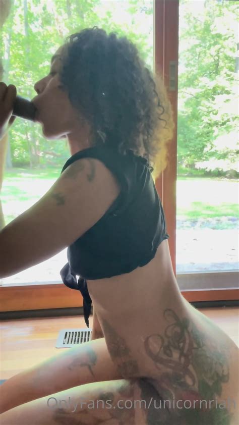 Unicorn Riah Vs Mr Mr Nobody Squirting Quickie Eporner