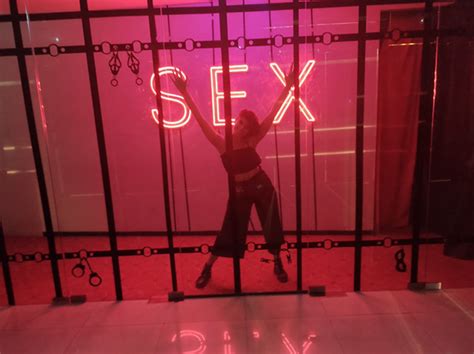 Sex De Jose Mar A Muscari La Pecera En Teatro Melos On Behance