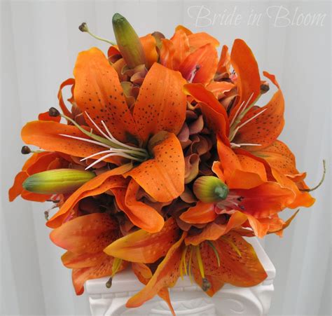 Tiger Lily Bouquet Green At Louise Vito Blog