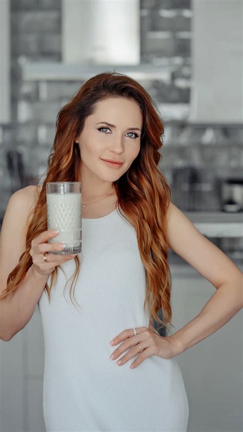 НАТАЛКА ДЕНИСЕНКО 🇺🇦 Сонце на яке ми всі так чекаємо треба шукати всередині себе 🤍 Коли