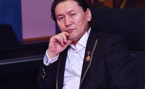 Б Дашдондог The Hu хамтлаг нэг цагийн тоглолт хийнэ