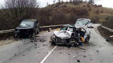 Жена загина в тежка катастрофа край Панагюрище