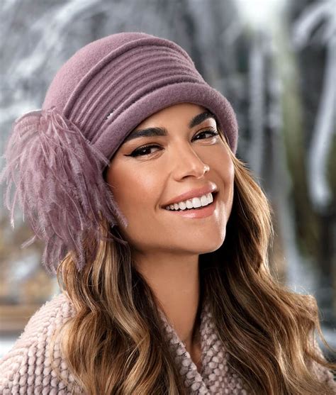 Caciula Eleganta De Dama Pirela 4 ⋆ Williro