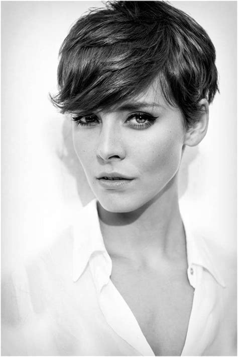 21 Easy Hairdos For Short Hair Pop Haircuts