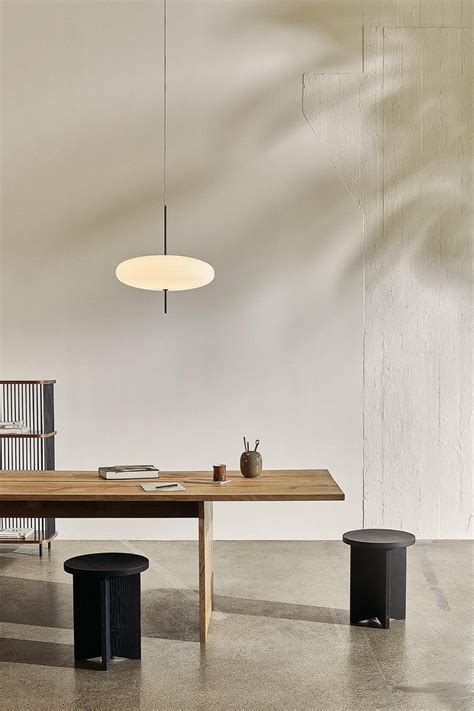 Gino Sarfatti Lamp Model 2065 White Diffuser Black Hardware For Astep
