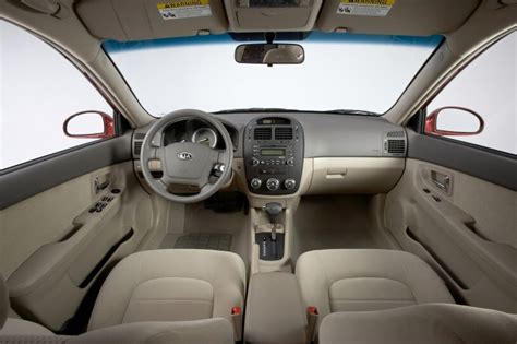 2008 Kia Spectra Pictures 110 Photos Edmunds