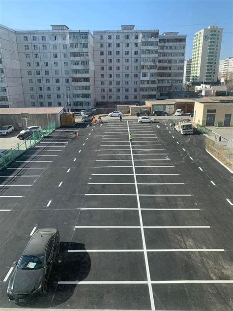 Mass 35 гарааш чөлөөлсөн талбайд 66 автомашины зогсоол байгуулжээ Баянгол дүүрэгт 2022 онд