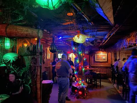 Frankies Tiki Room Dive Bar Review Scoundrels Field Guide