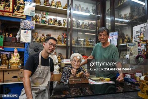 Tan Kin Lian Photos And Premium High Res Pictures Getty Images