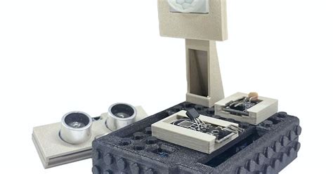 Microcontroller R3 Case With Ldr Pir Ultrasonic And Dalas Sensors Cases Par Camila Casanova