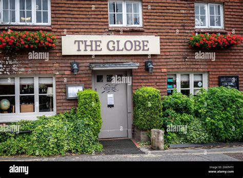 The Globe A 15th Century Pub In The Historic Town Of Alresford Home Of The Watercress Line