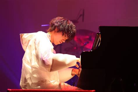 フリースタイルピアニスト”けいちゃん”majikoもゲスト出演で熱唱！満員の観衆を虜にした“けいちゃんワールド”炸裂のlive Tour