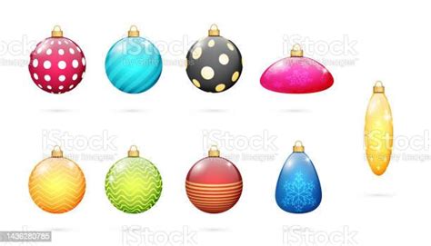 크리스마스 트리 장식 세트 겨울 방학 및 새해를위한 축제 장식품이있는 장난감 공 12월에 대한 스톡 벡터 아트 및 기타 이미지 12월 겨울 계절 Istock