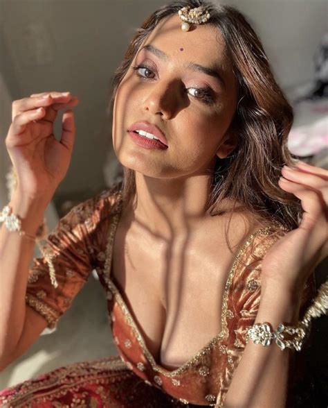 nidhi jaiswal r instagramceleb
