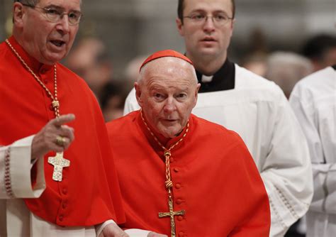 Cardinal Mccarrick Center Ex Cardinal Mccarricks Sex Assault Case In