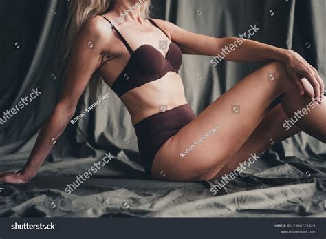 12 Mil Resultados De Imágenes Fotos De Stock E Ilustraciones Libres De