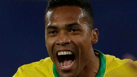 Alex Sandro Mette In Crisi La Juve Cosa Accadrà Al Brasiliano Juve Dipendenza