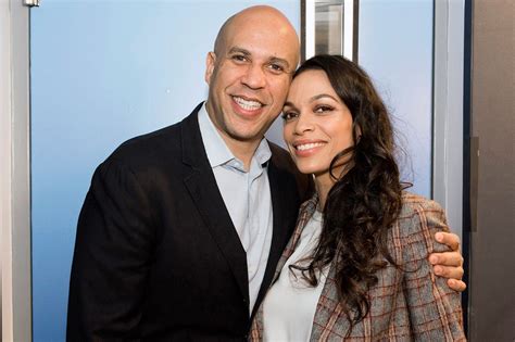 Cory Booker Girlfriend Rosario Dawson Arent Quarantined Together