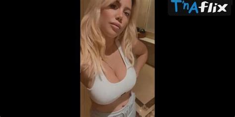 Wanda Nara Breasts Underwear Scene In Wanda Nara Cant Stop Showing Off